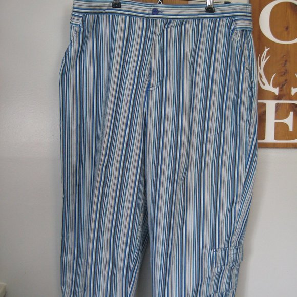 Koret | Pants & Jumpsuits | Koret Striped Capri | Poshmark